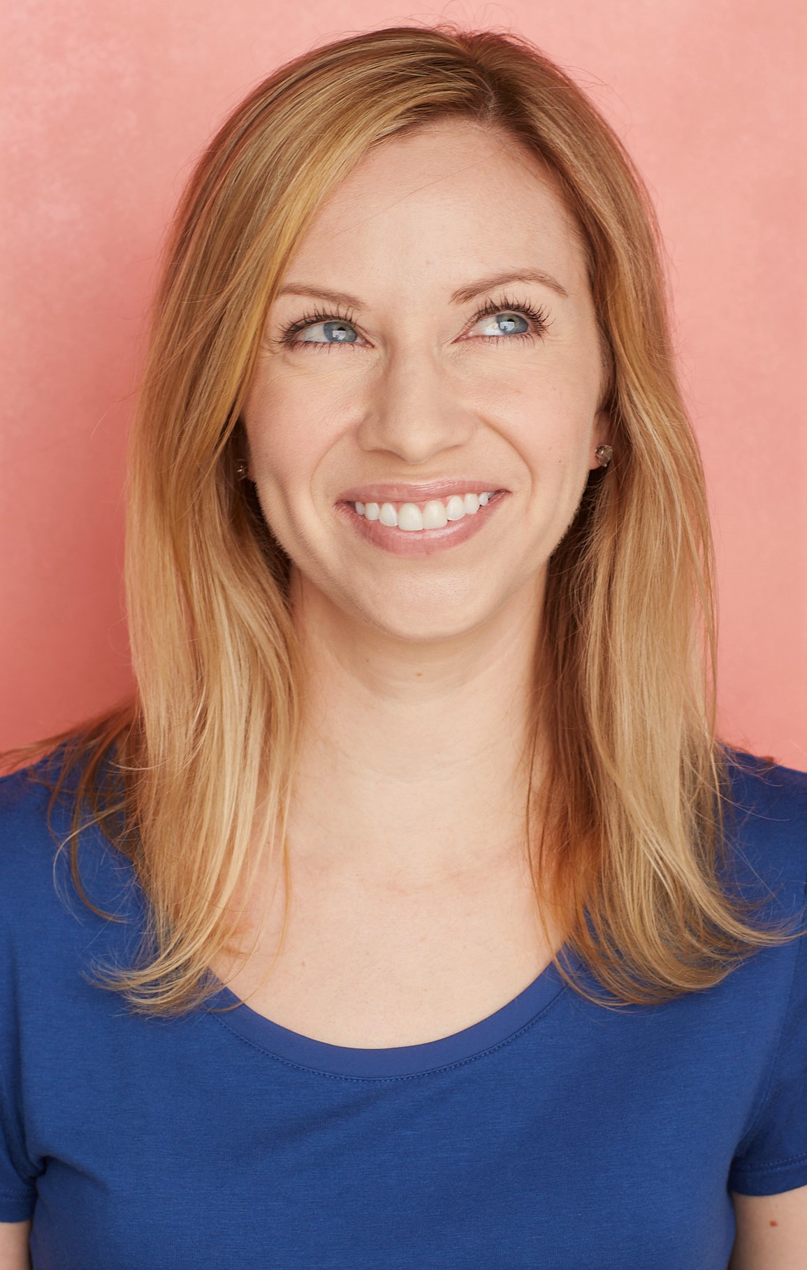 Bio – PIPER GILLIN